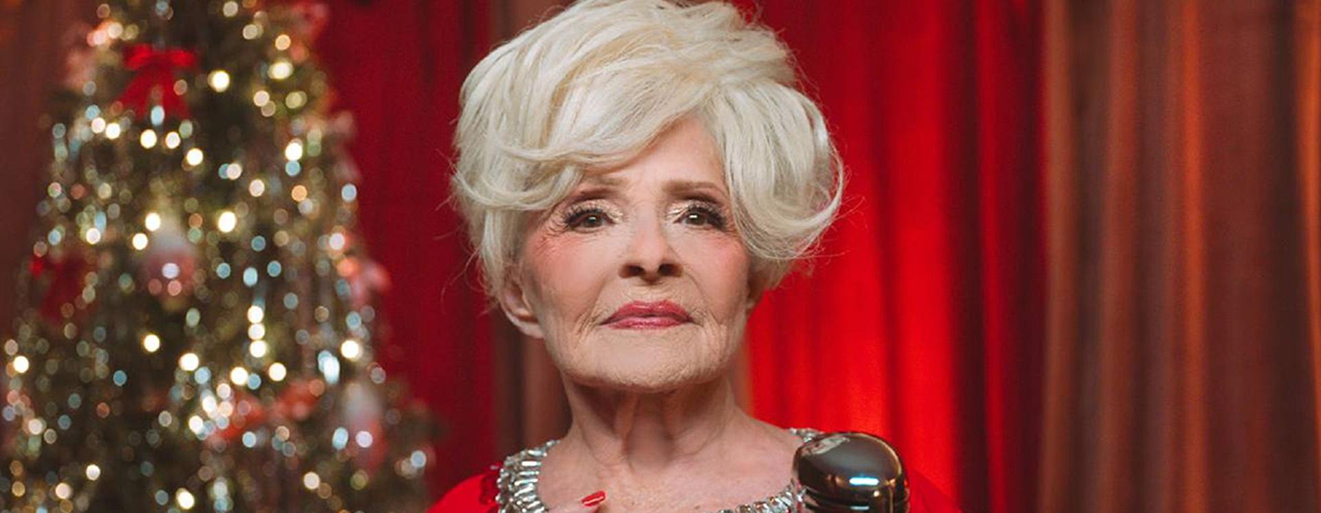'Rockin' Around the Christmas Tree' with Brenda Lee