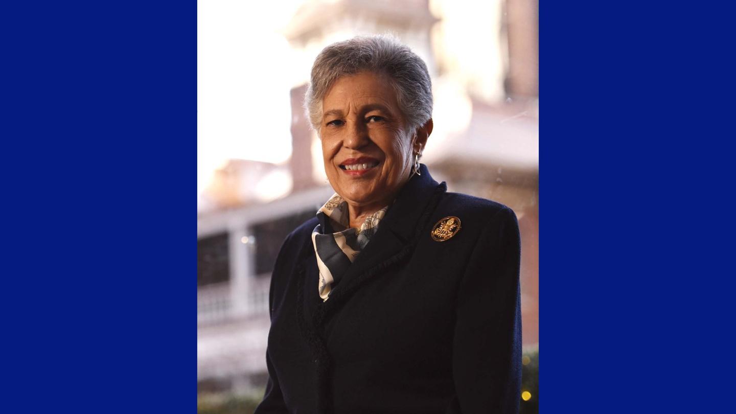 Carlotta Walls LaNier, youngest member of Little Rock Nine, calls for ...