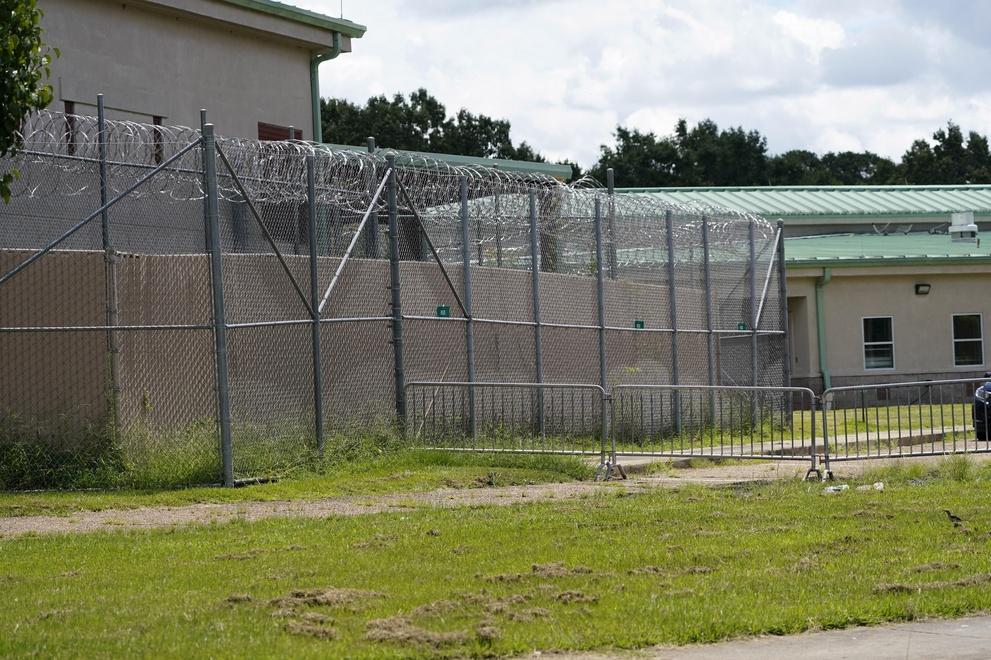 A federal receiver takes control of Hinds County Raymond Detention Center