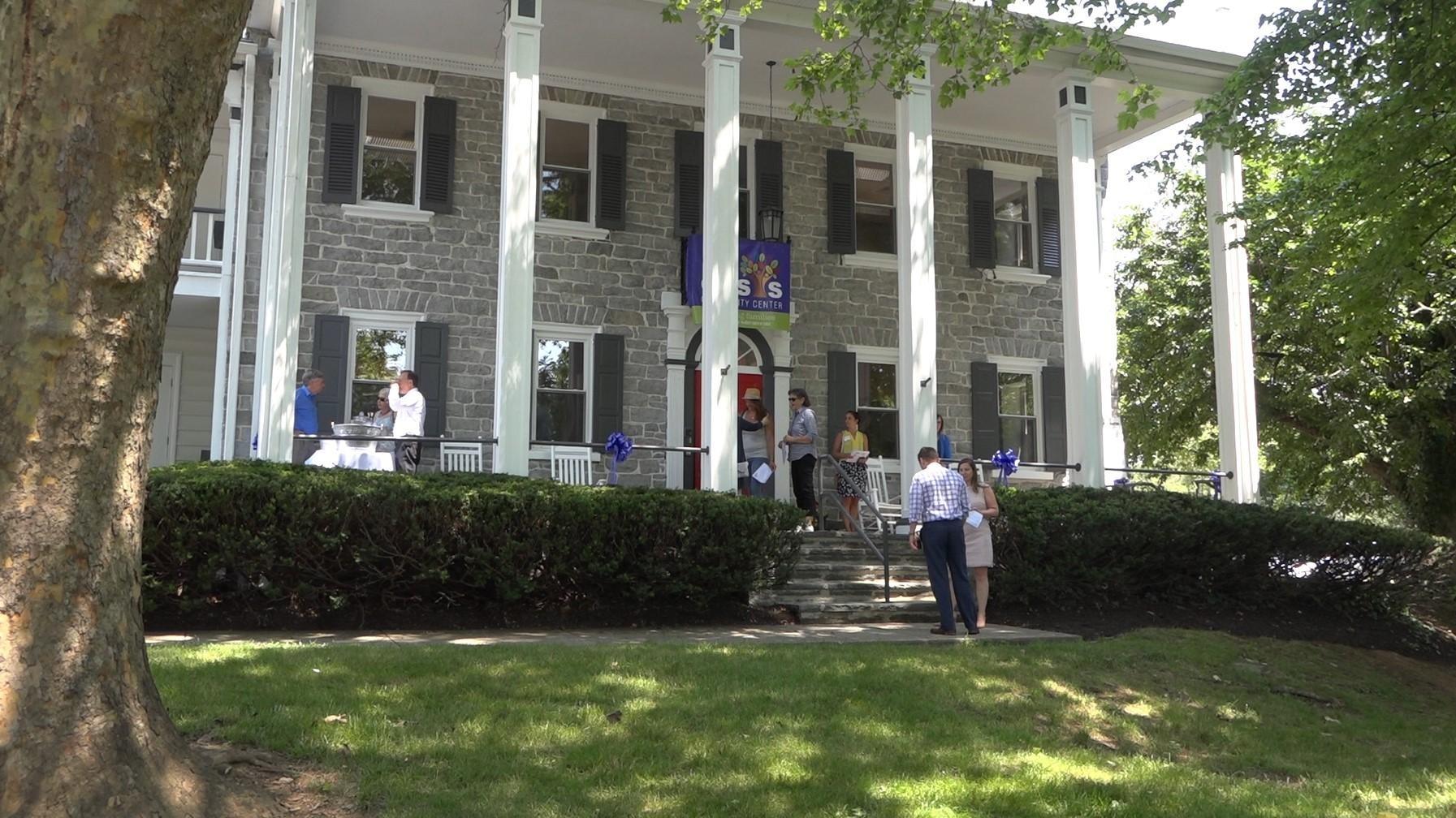 Community Center Opens for Loved Ones of Those With Substance Use Issues
