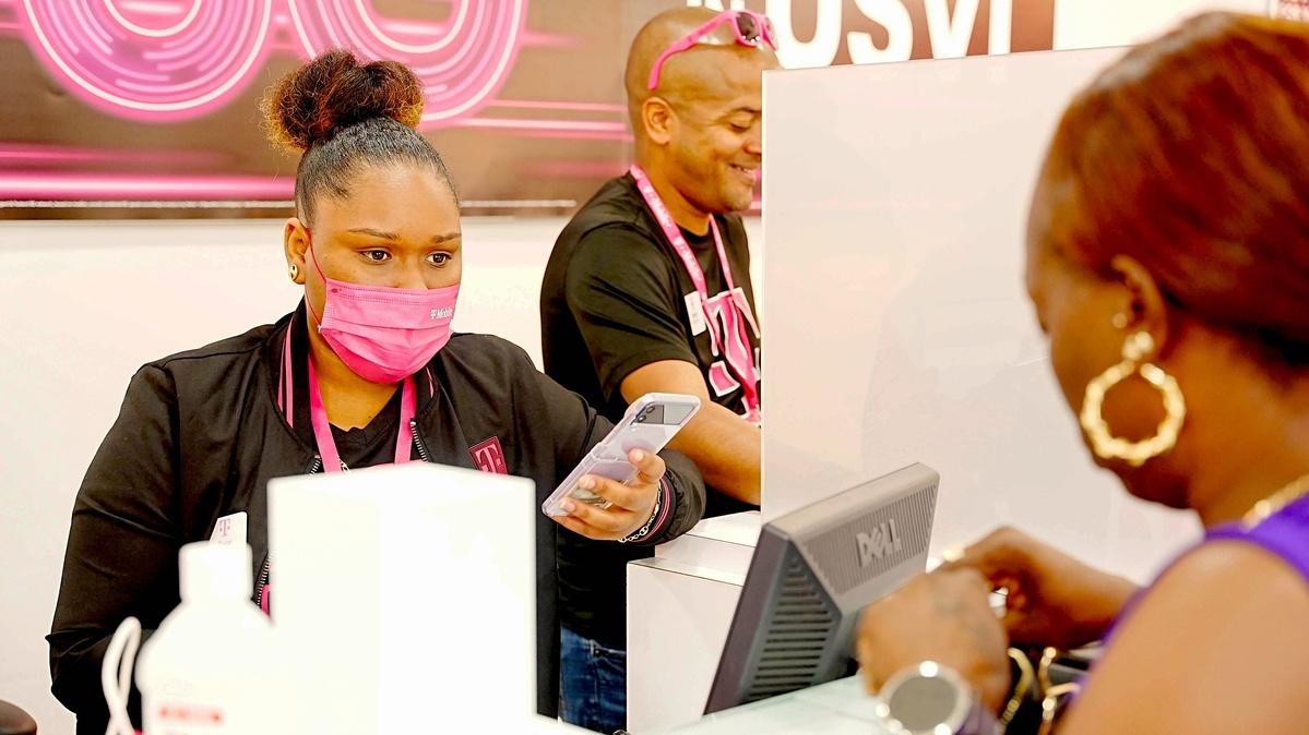 It’s official, T-Mobile is now in the USVI!