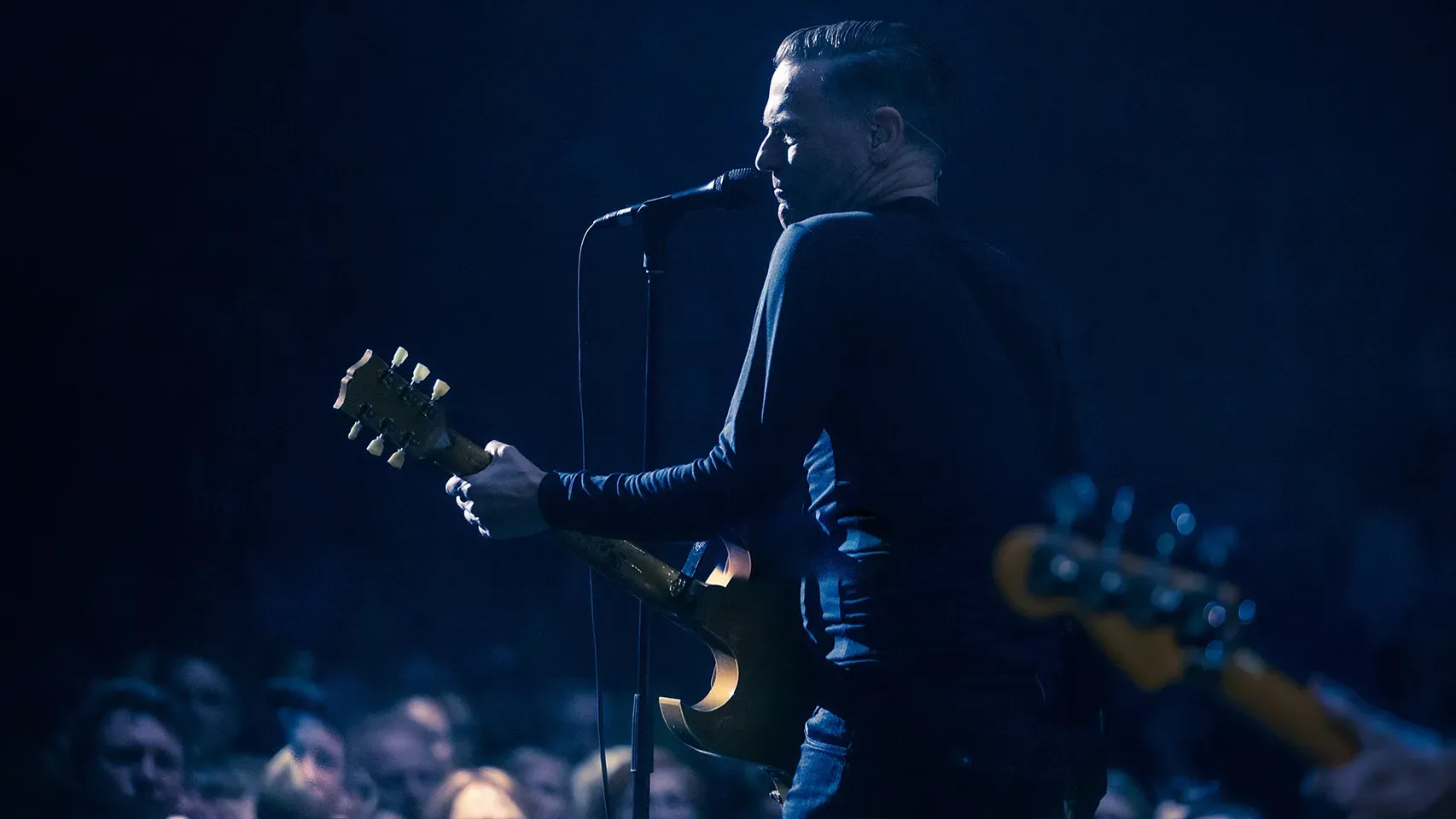 Bryan Adams – Live at the Royal Albert Hall | PBS