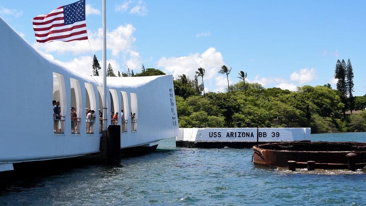 Pearl Harbor - Into the Arizona | PBS