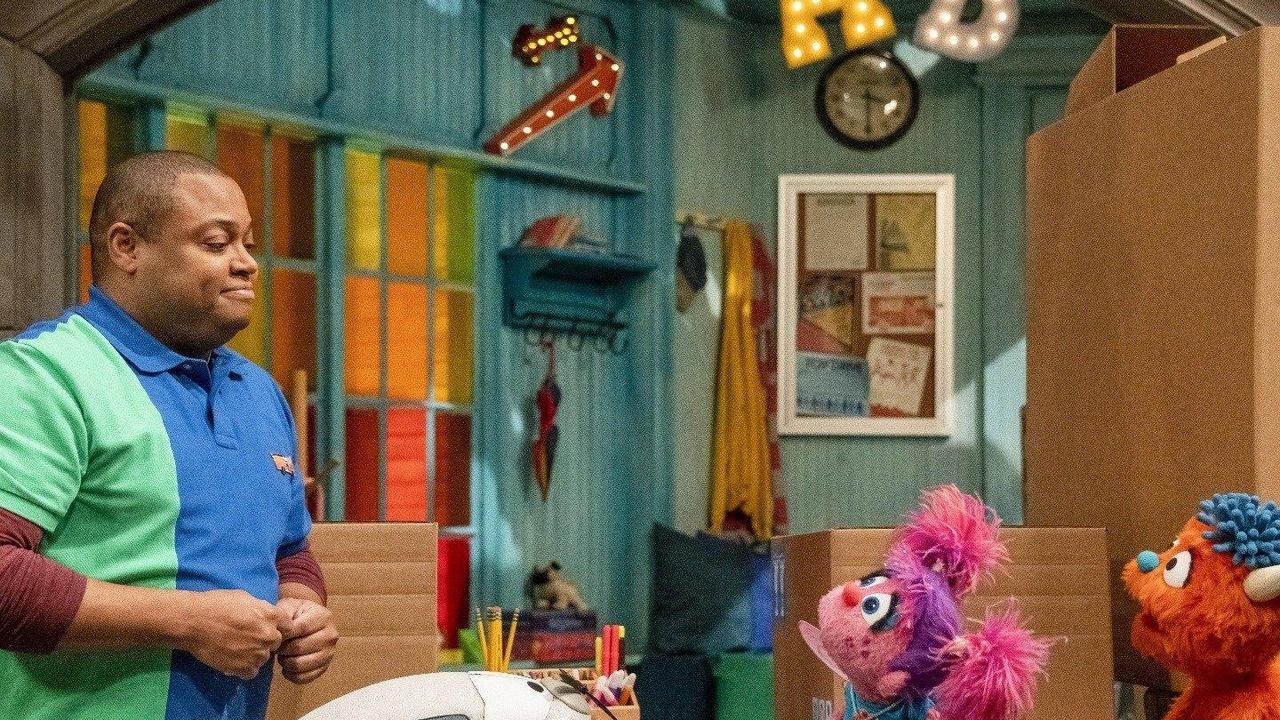 Sesame Street Elmo's Airlines | On PBS Wisconsin