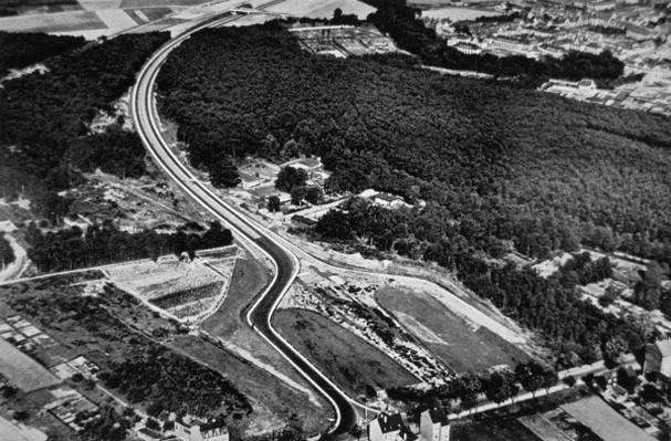 Hitler's new Autobahn system | The Arts | Image | PBS LearningMedia
