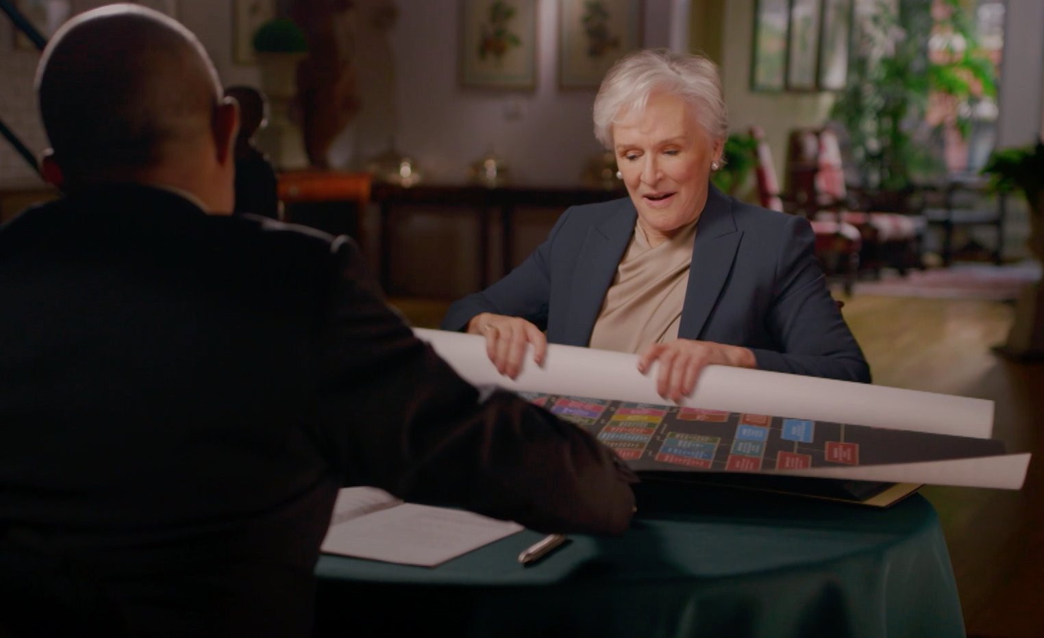 Uncovering Ancestry: What is a Genealogist and a DNA Expert? | Finding ...