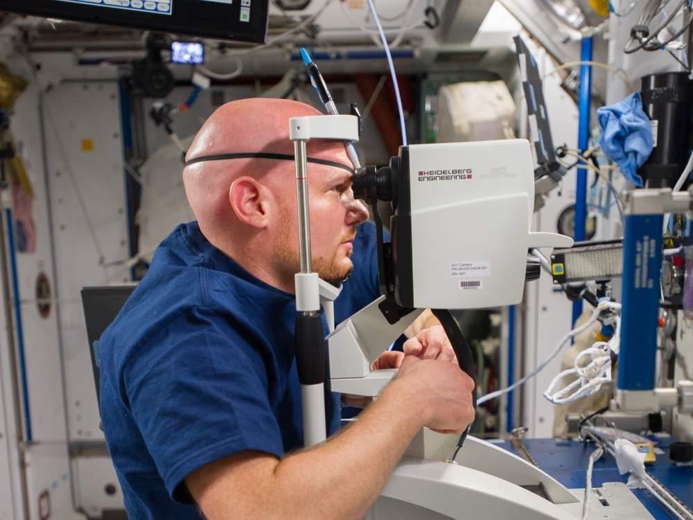 The Biology of Long-Term Spaceflight | STEM in 30 | PBS LearningMedia