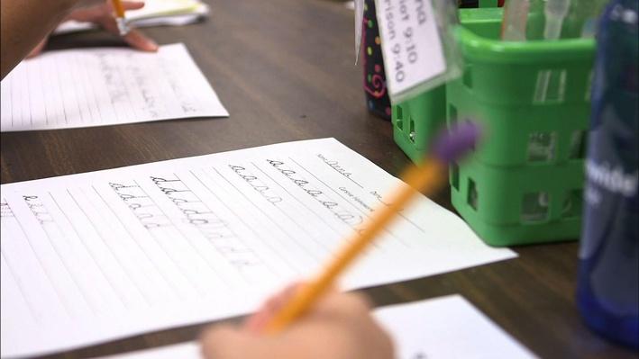 Why Some Schools Still Insist on Teaching Cursive Writing | PBS ... Why Some Schools Still Insist on Teaching Cursive Writing | PBS ...
