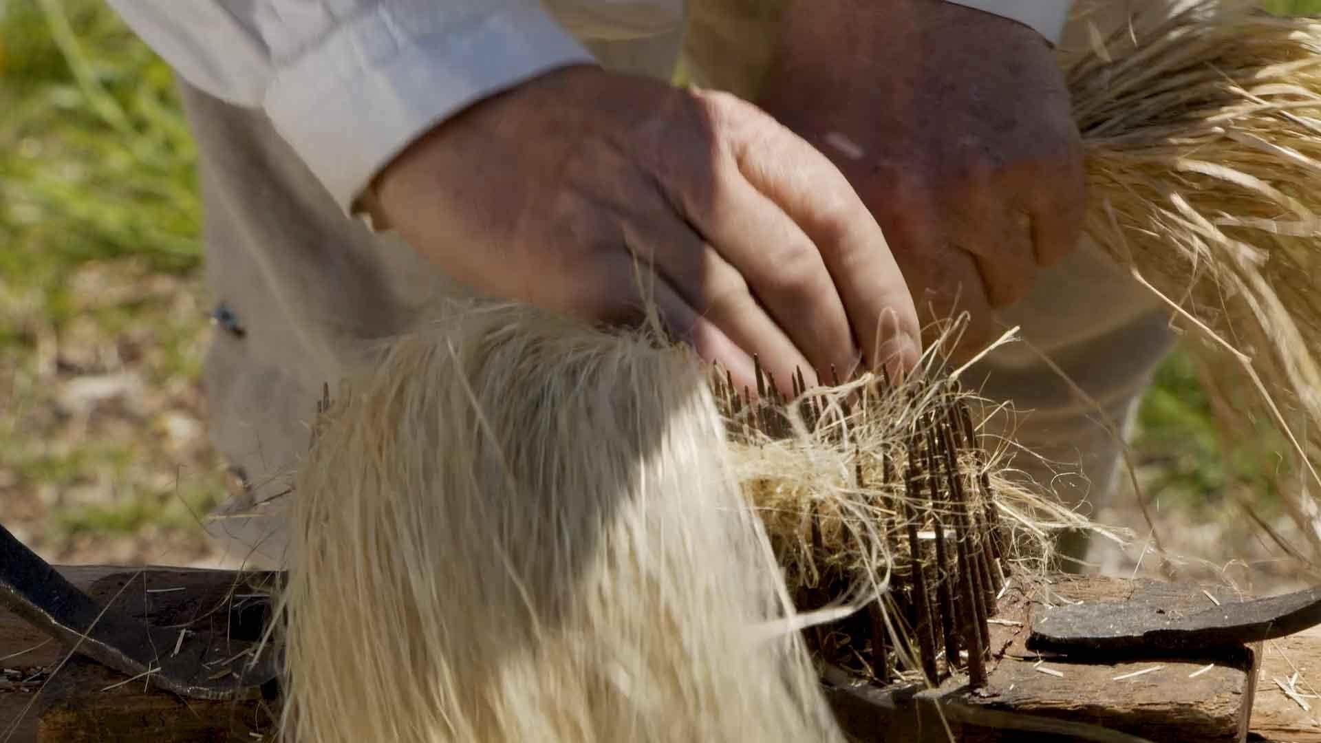Turning Flax into Linen | Fort Roberdeau Virtual Field Trip | PBS ...