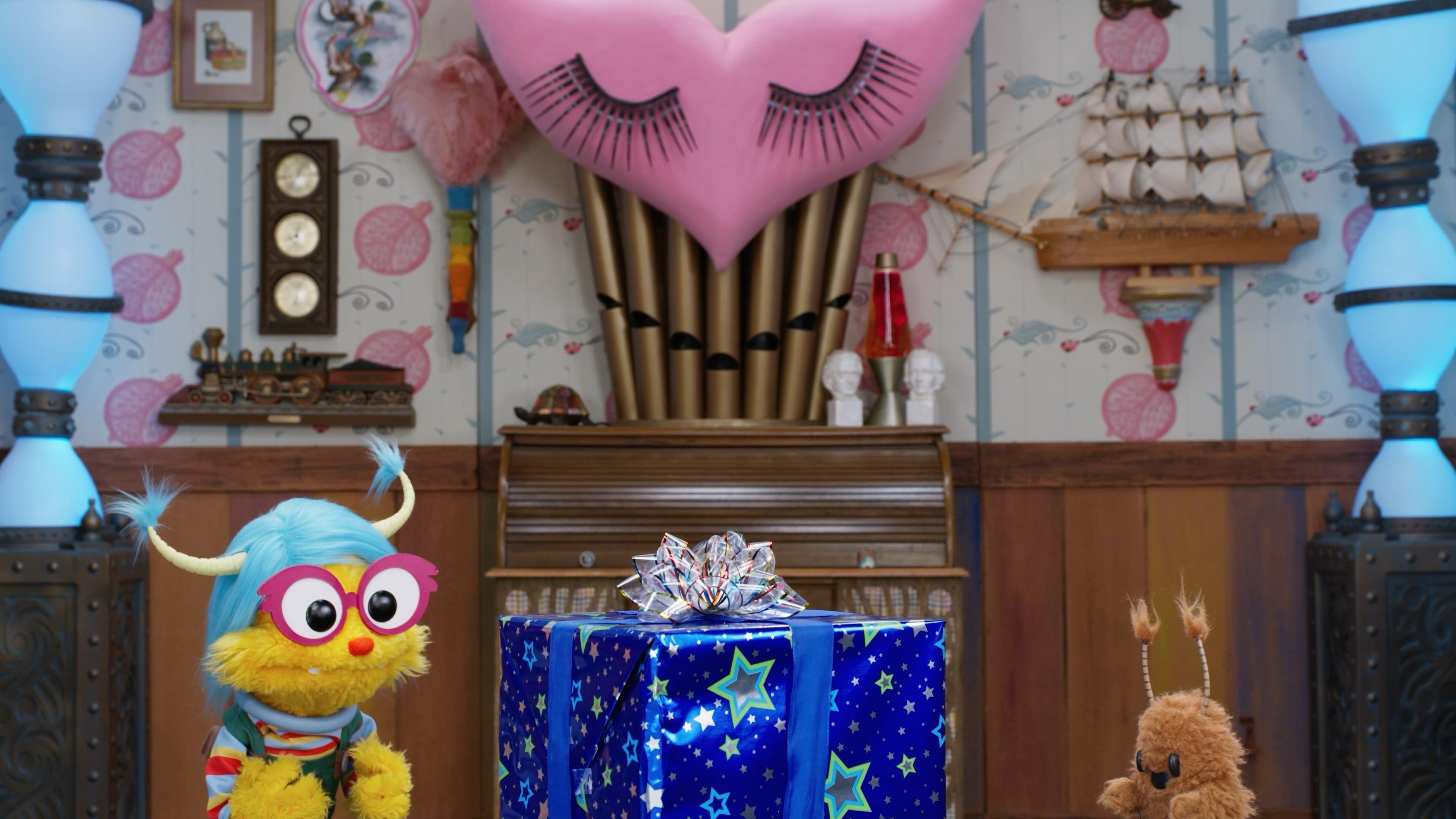 Big Orange Fuzzy Thing | Albie's Elevator | PBS LearningMedia