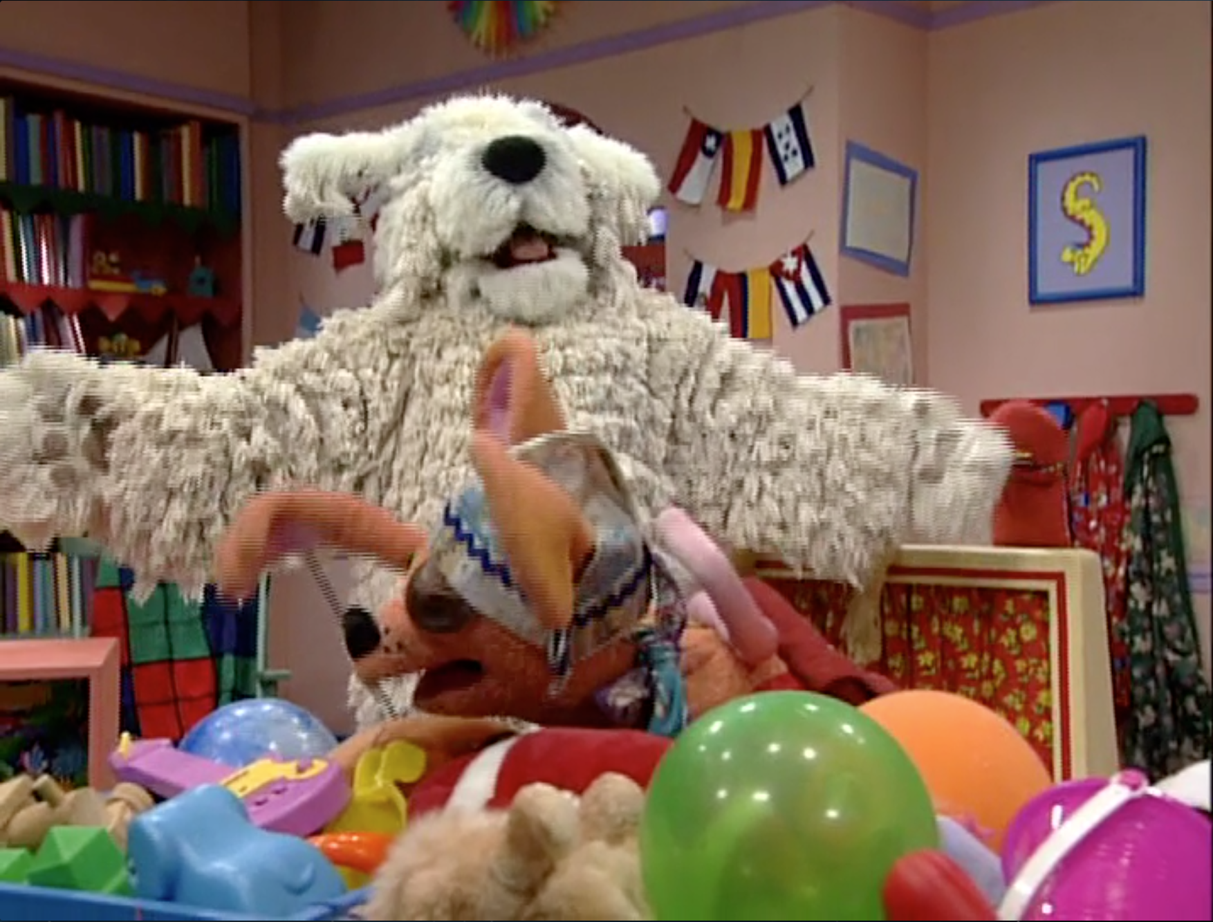 Episode 103: The New Chair | Salsa | PBS LearningMedia