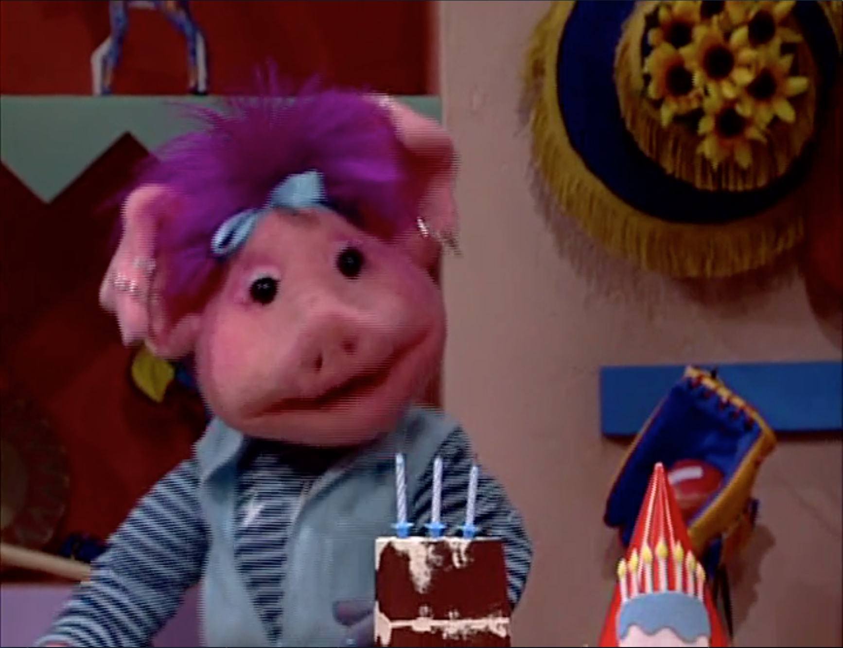 Episode 210: Til Mama Bear Sings | Salsa | PBS LearningMedia