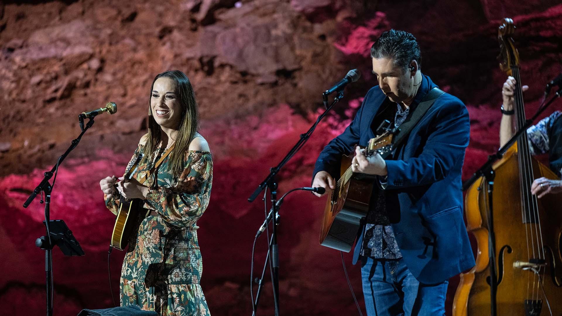 DARIN & BROOKE ALDRIDGE perform 'Tear Stained Letter' | The Caverns Sessions | WLIW