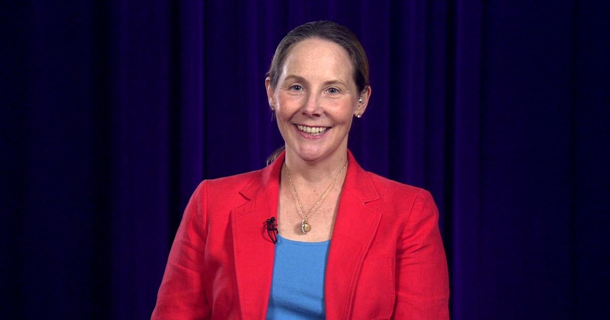 SHOWCASE with Barbara Kellar | Elizabeth Pierce | Season 12 | Episode 7 ...
