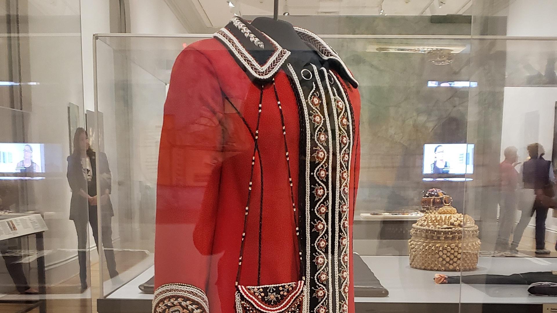 Hearts of Our People exhibition | Craft in America | THIRTEEN - New ...