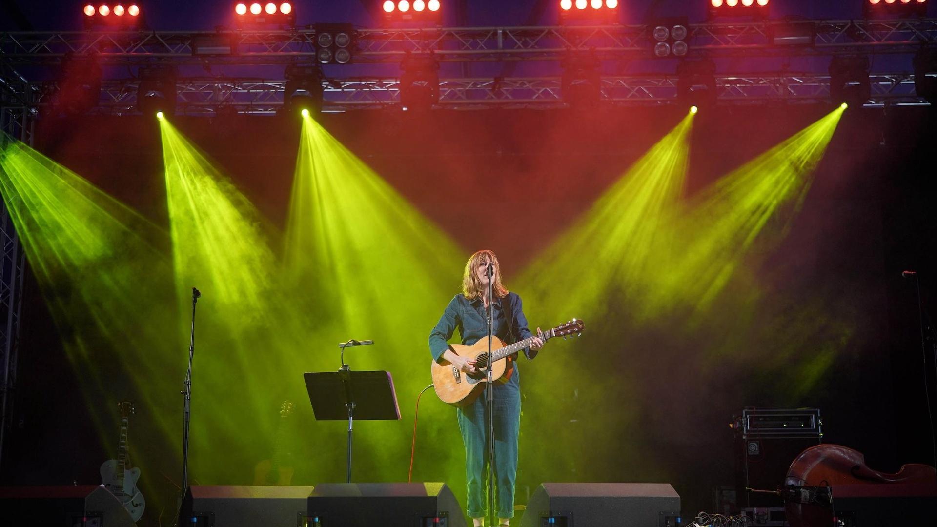 Singer Beth Orton on creating her best work yet | PBS NewsHour ...