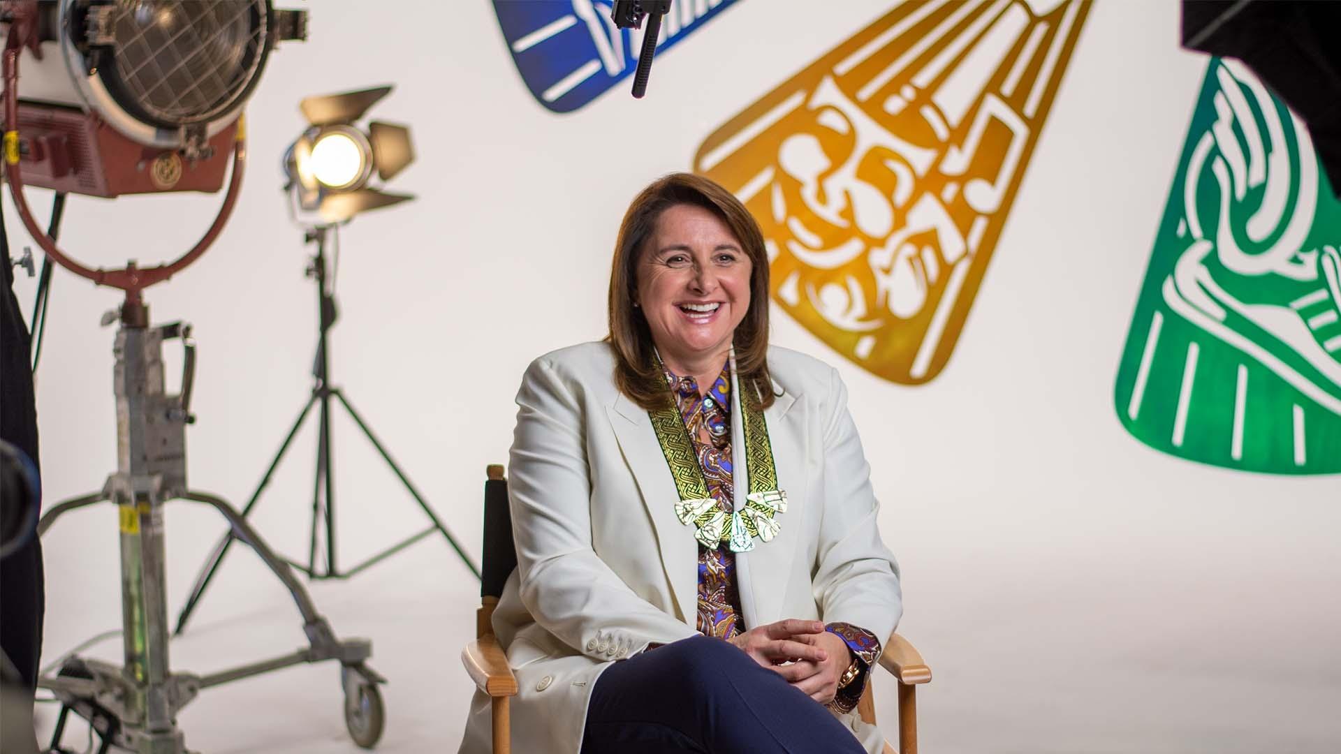Victoria Alonso Receives 2022 Vision Award | Hispanic Heritage Awards ...