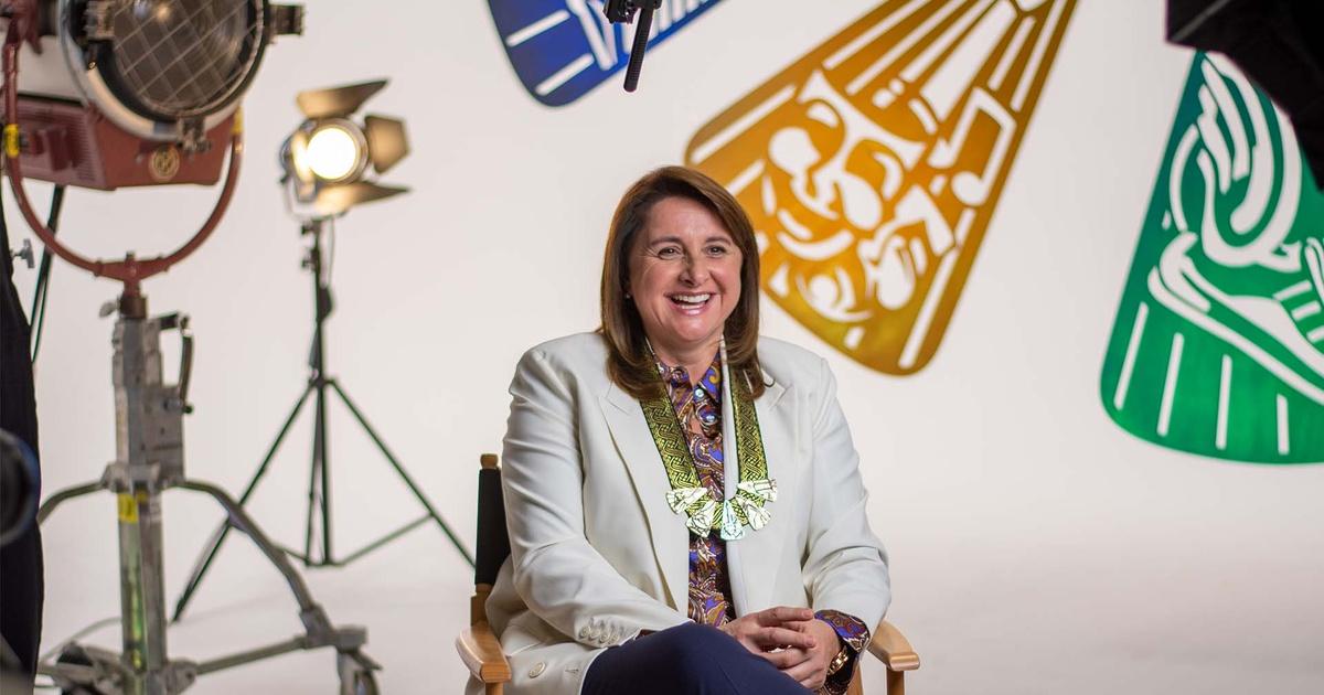 Hispanic Heritage Awards | Victoria Alonso Receives 2022 Vision Award ...