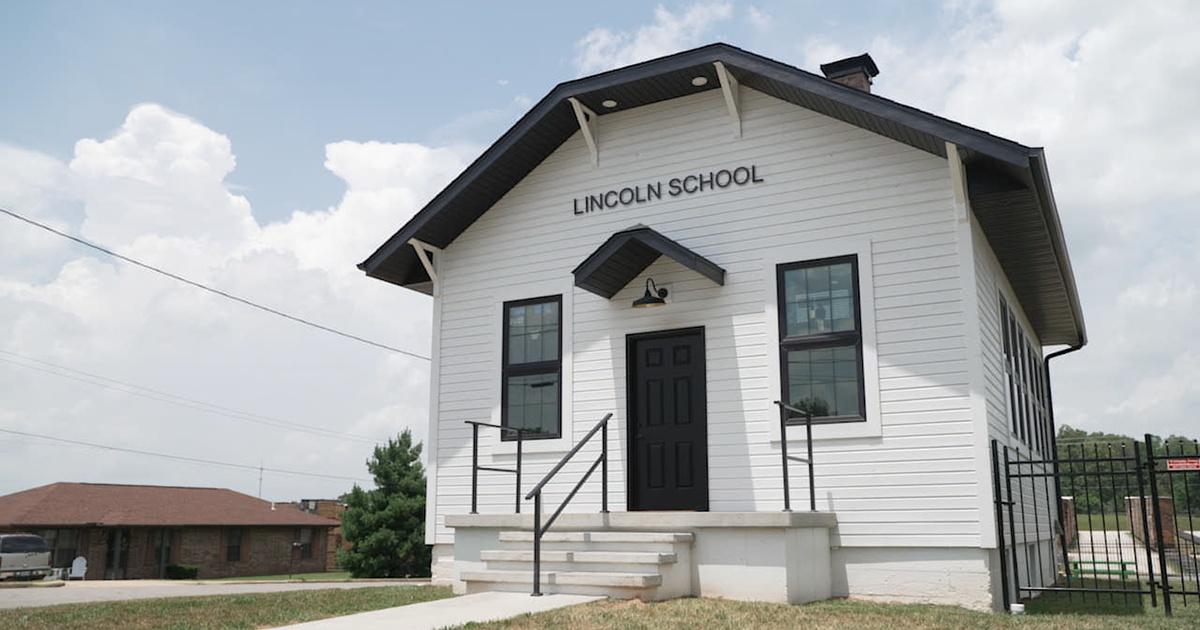 OzarksWatch Video Magazine | The Historic Lincoln School | GBH