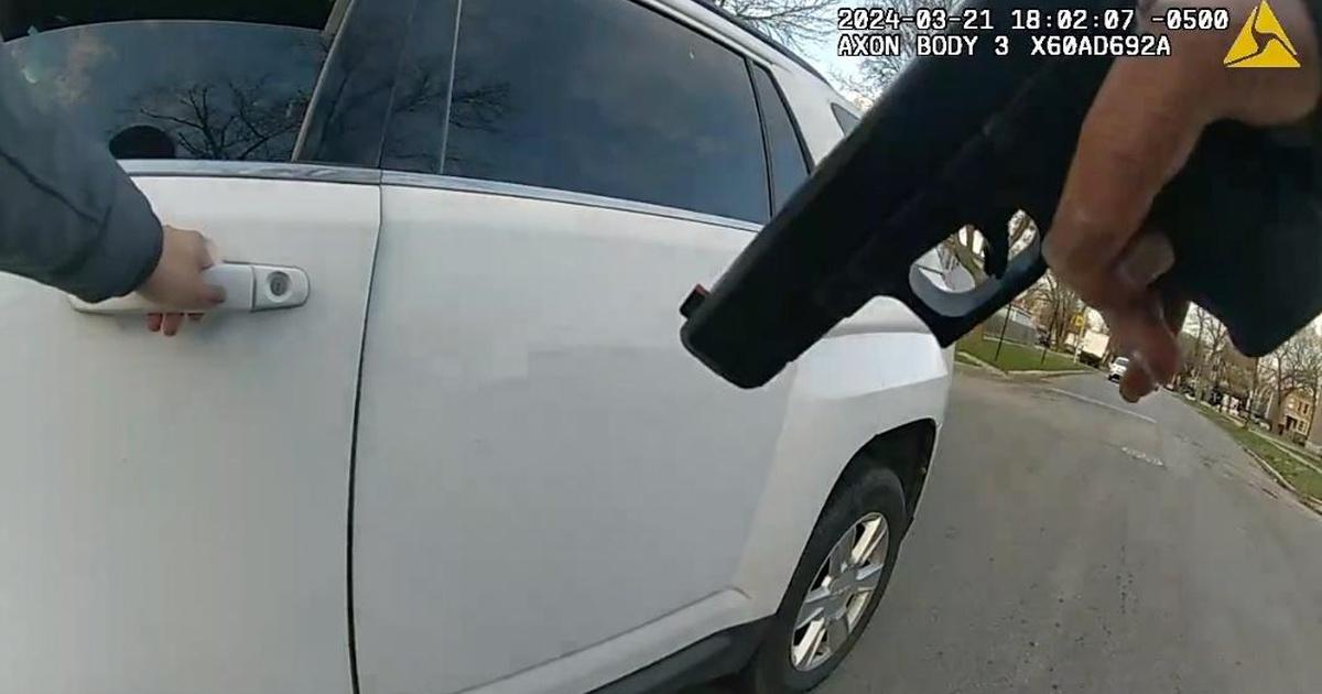 Chicago Tonight Police Body Camera Footage Of Dexter Reed Shooting Season 2024 Opb