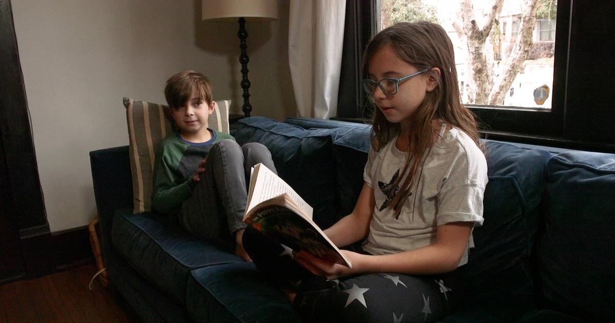 Learning to Read | Older Sibling Reading to Younger Sibling | Learning ...