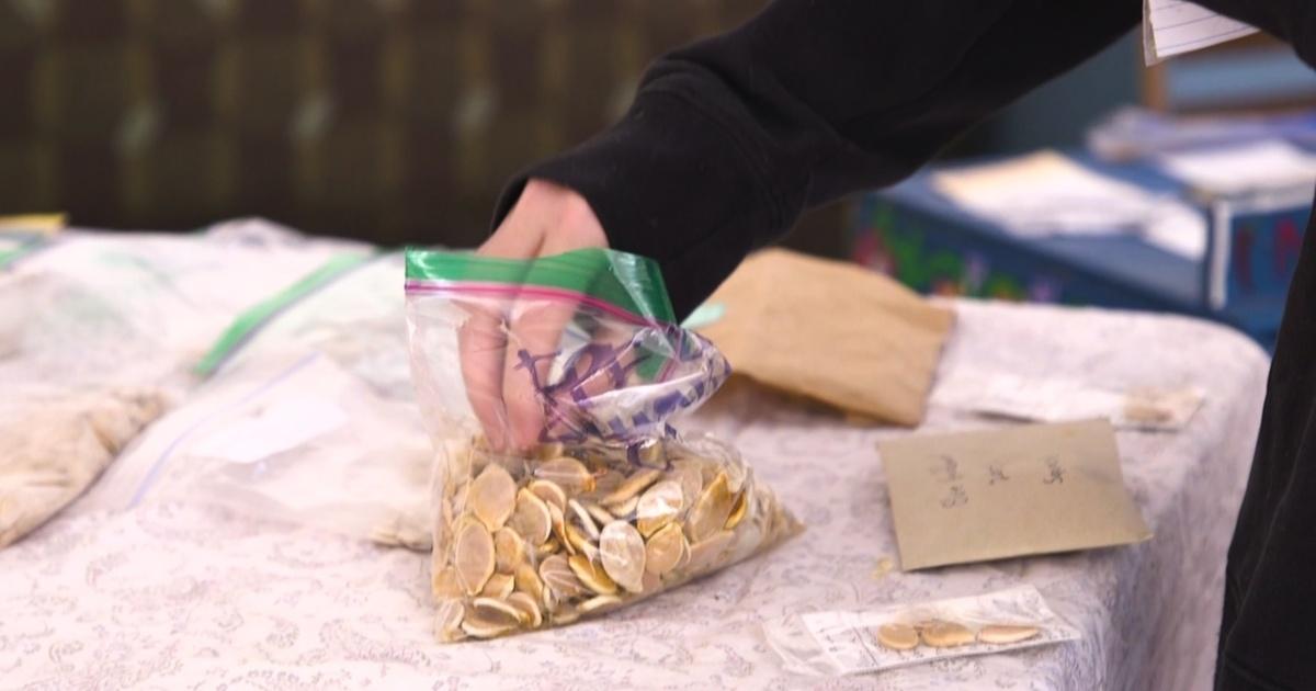 Colorado Voices | Flying Pig Farm grows community | PBS