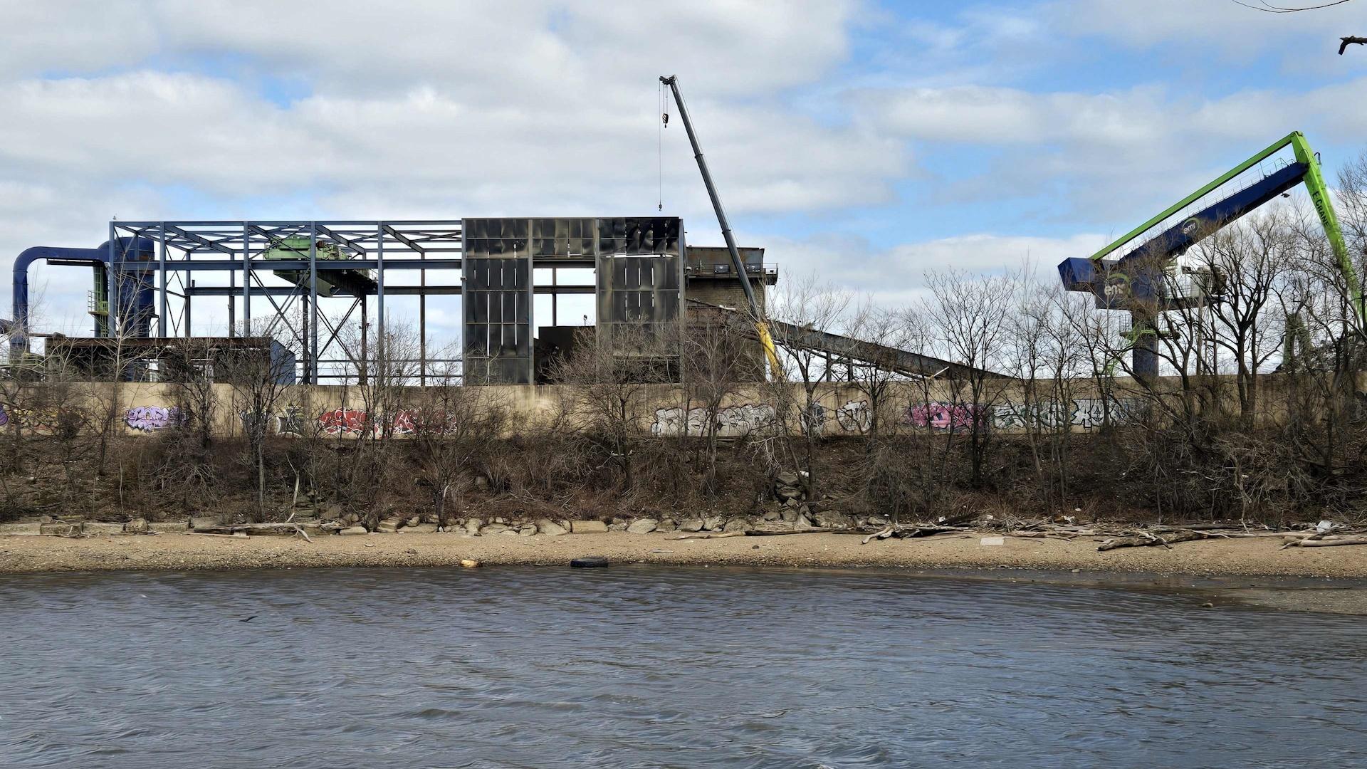 Camden residents slam EMR after large fire at scrapyard | NJ Spotlight ...