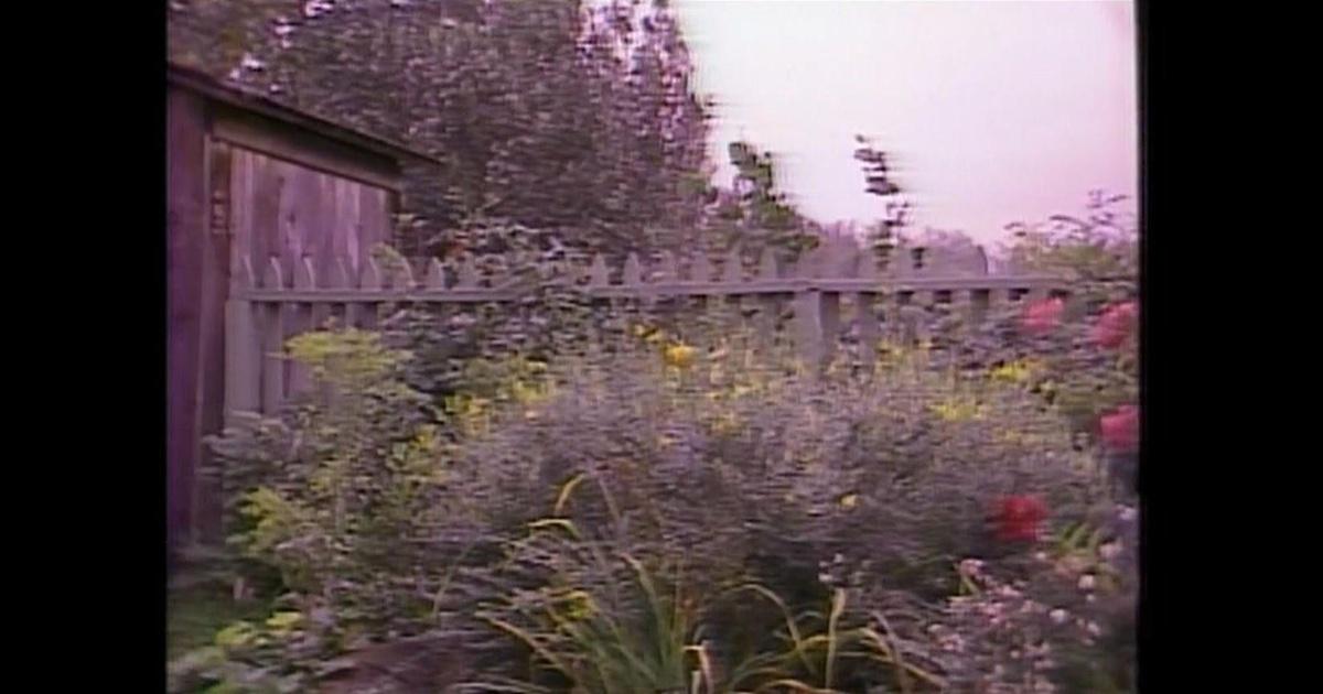 Crossroads | Gardening | Season 9 | PBS