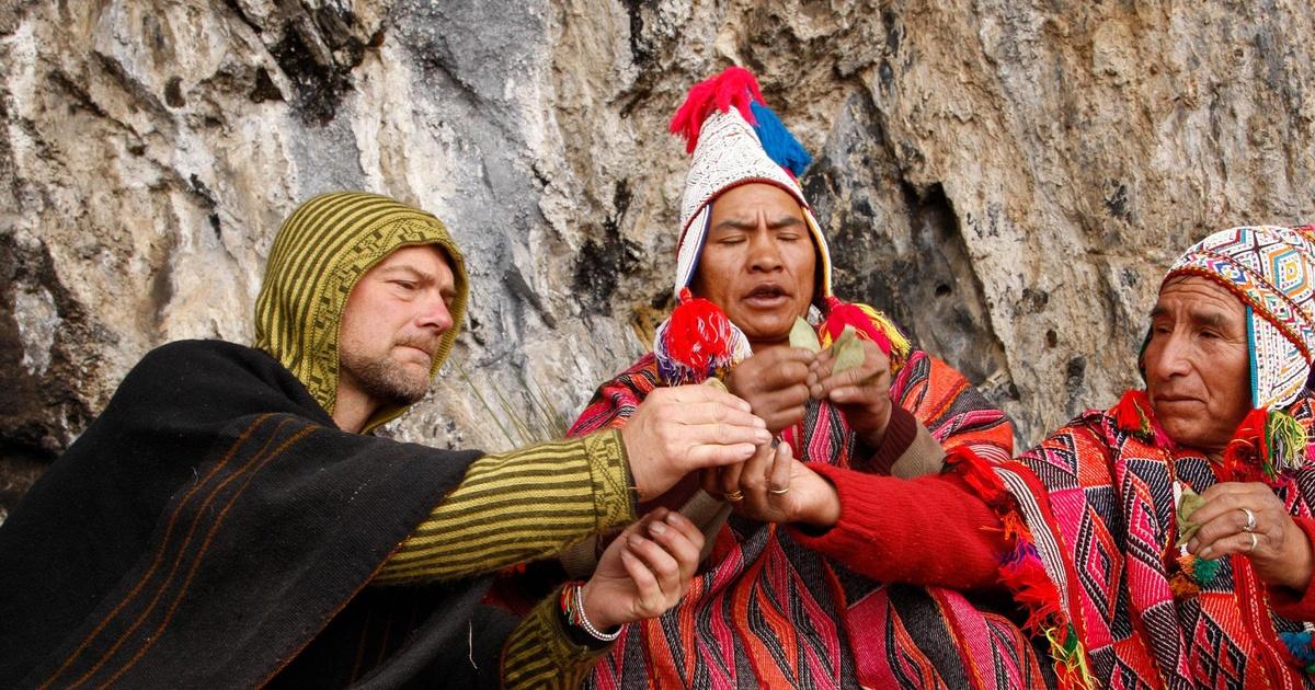 Les Stroud's Beyond Survival | The Q'ero - Descendants of the Incan ...