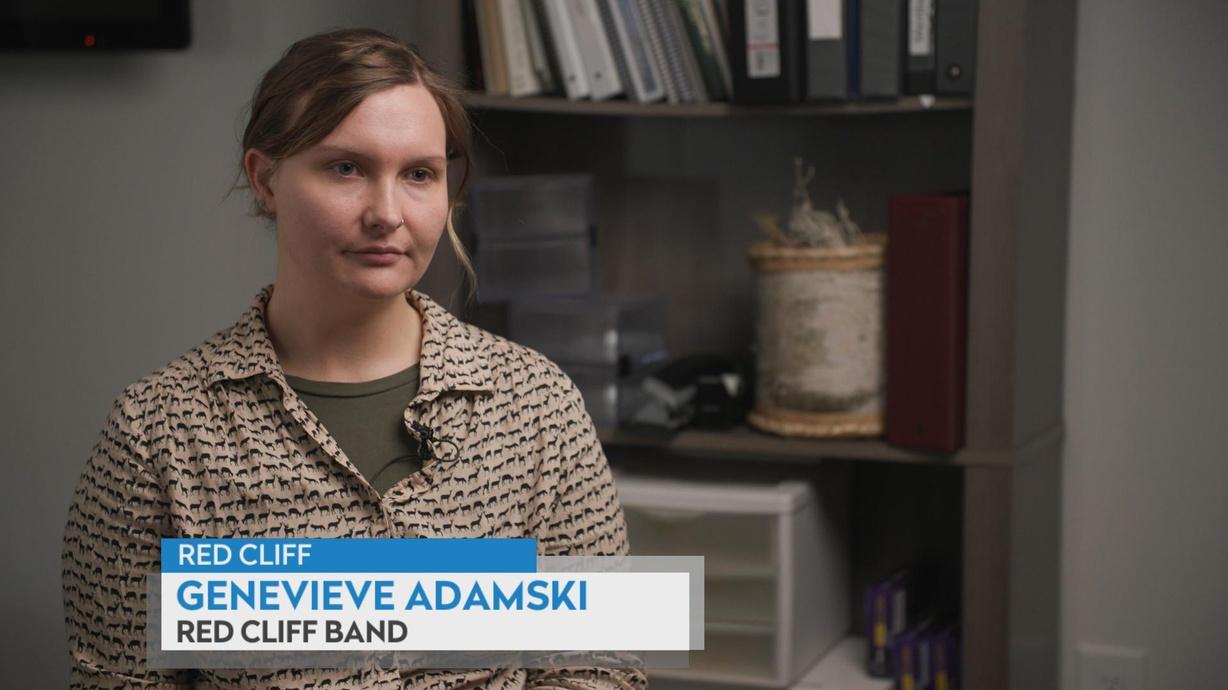 Genevieve Adamski on behaviors of wolf packs and livestock