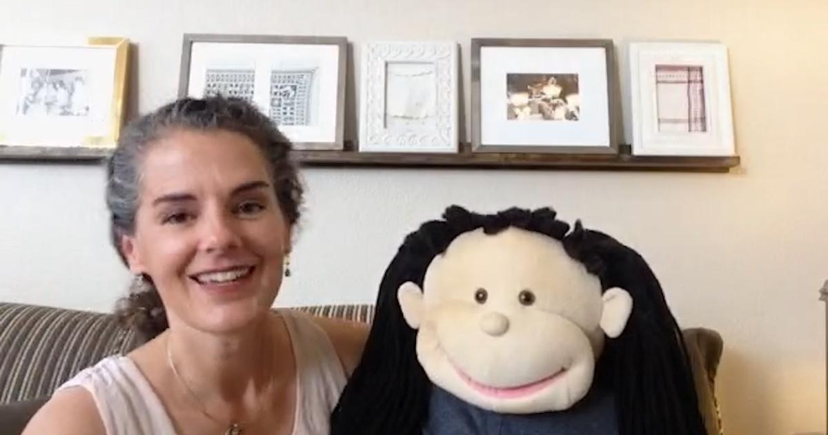 Puppet Friends | Lindsay & Molly : Impatient (CC Spanish) | PBS