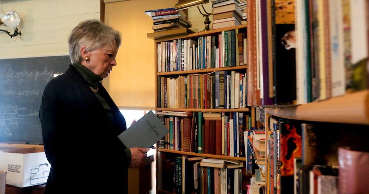 Postcards | Archie Bush, Raptor Ridge Museum, Dr. Jayshree Seth of 3M ...