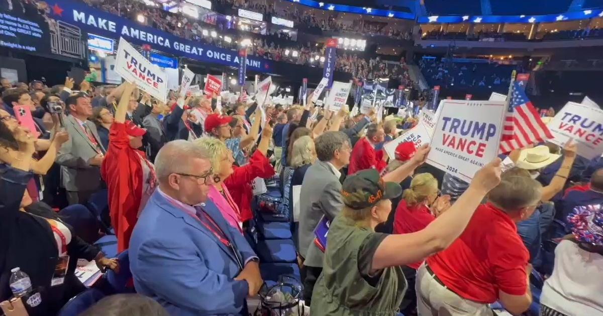 Chicago Tonight | Illinois Delegation Reacts to J.D. Vance's Speech at ...