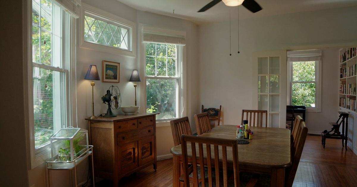 If You Lived Here | Step Inside This Urban Country Farmhouse in Mount ...