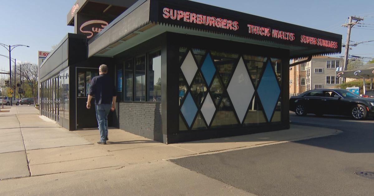 Chicago Tonight | Hot Dog Icon Superdawg Drive-In Celebrates 75th ...