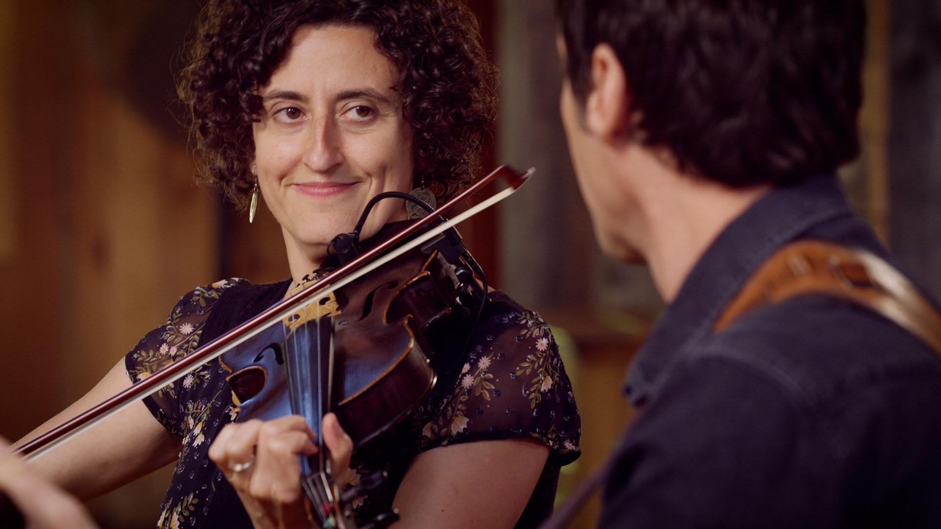 Zoe & Cloyd - "Klezmer Tune" | David Holt's State of Music | ALL ARTS
