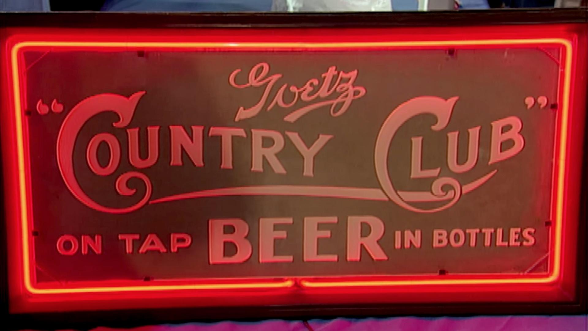 Appraise: 1933 Goetz "Country Club" Beer Neon Sign | Antiques Roadshow ...