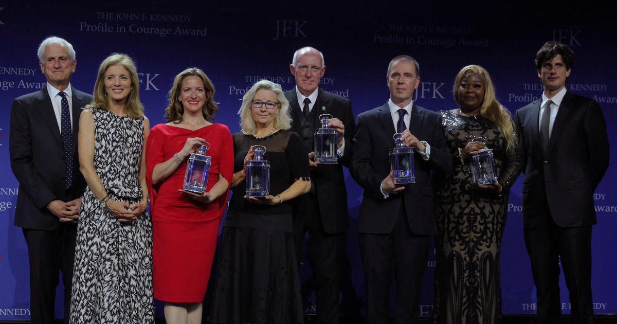 PBS News Hour | Profile in Courage awards honor devotion to democracy ...