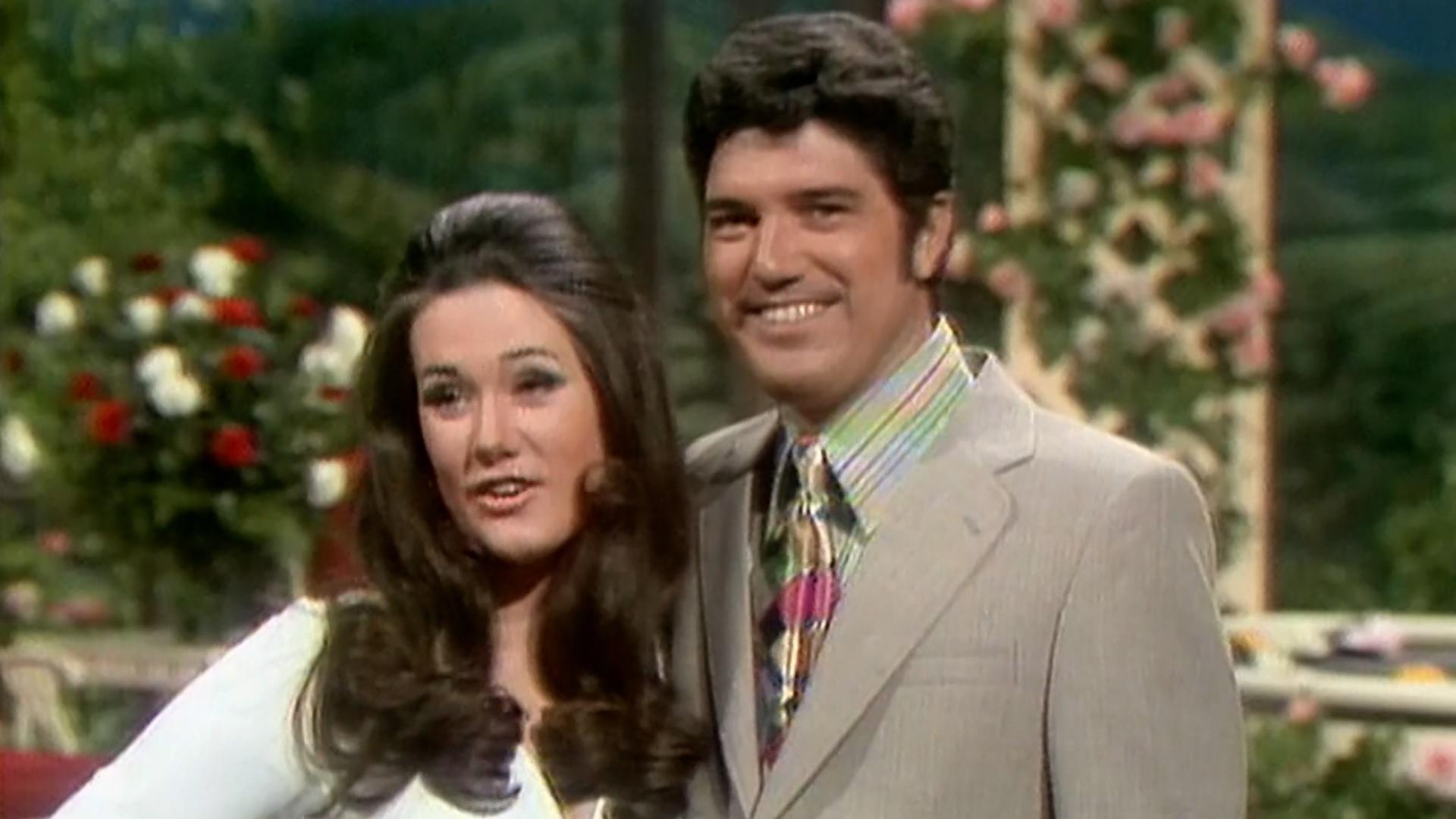 Roses (Ralna English) | The Lawrence Welk Show | WLIW