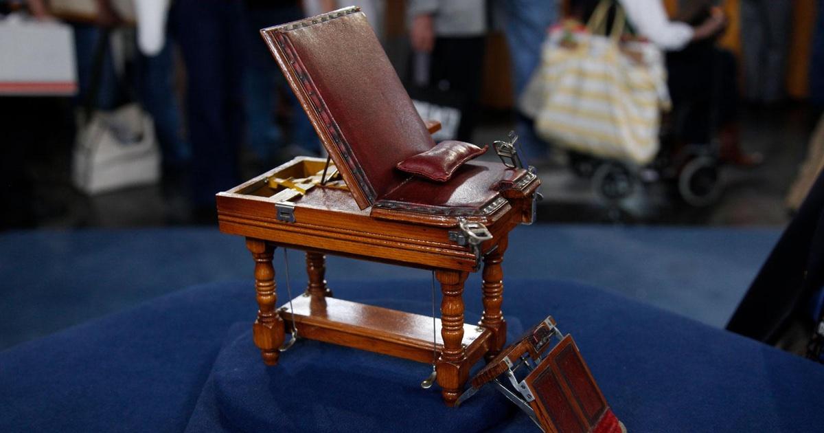 Antiques Roadshow | Appraisal: Salesman's Sample Medical Exam Table, ca ...
