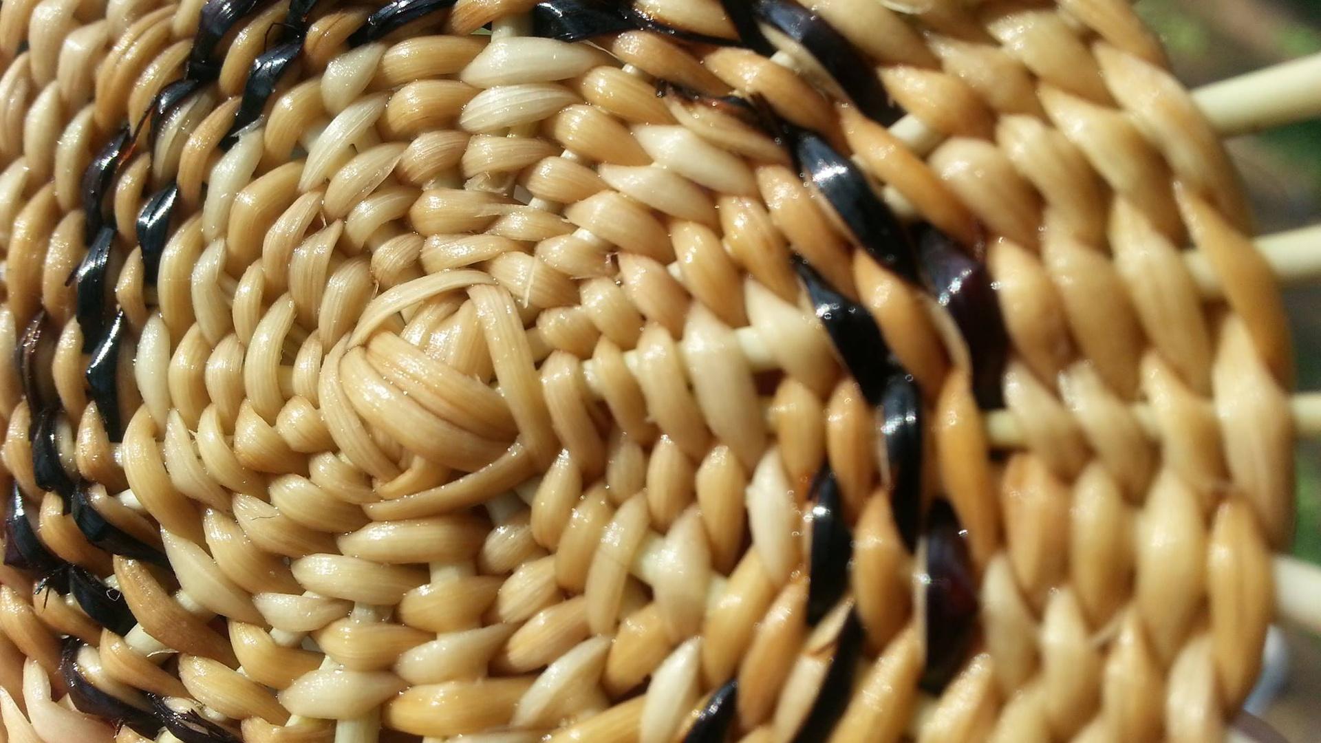 Pomo twine baskets | Craft in America | NJ PBS