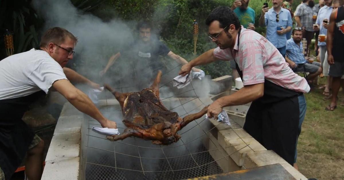 BBQ with Franklin | Preview: Episode 3: Whole Hog | PBS