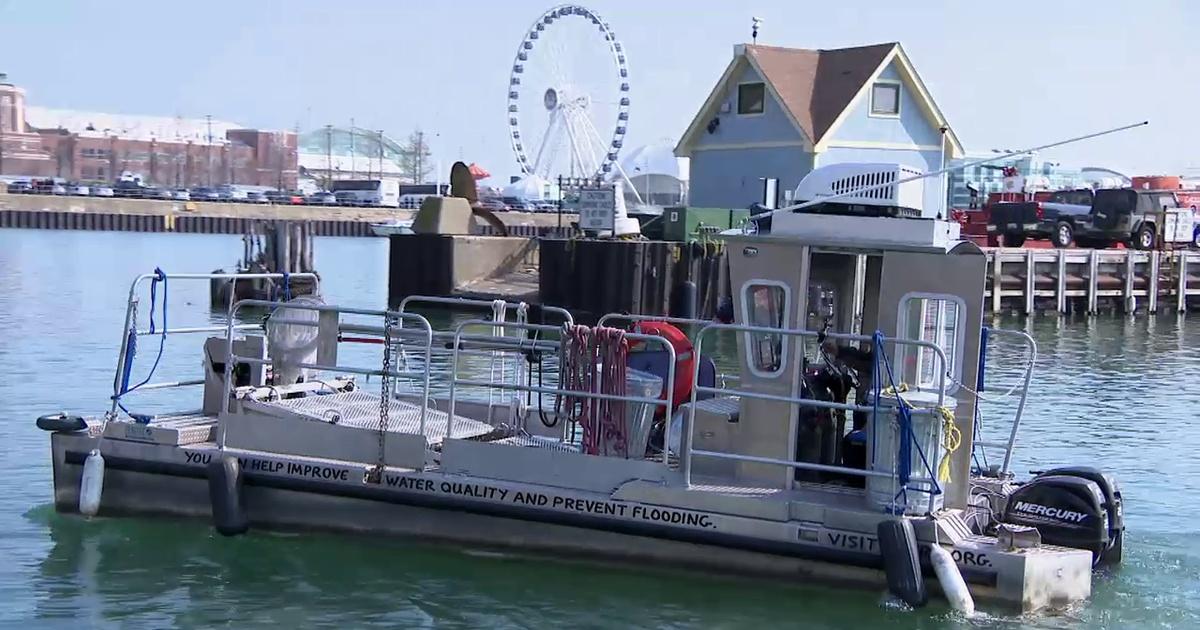 Chicago Tonight | The Dirty Work of Keeping the Chicago River Clean ...