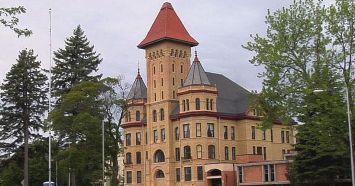 Postcards | Minnesota Supreme Court Chief Justice Lorie Gildea | Season ...