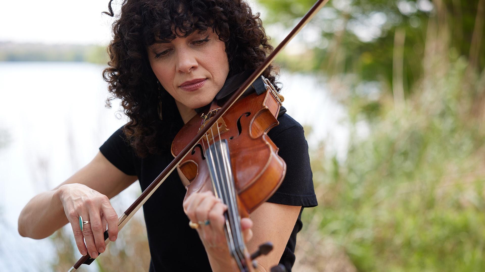 Carrie Rodriguez | Southern Sounds | Southern Storytellers | THIRTEEN ...