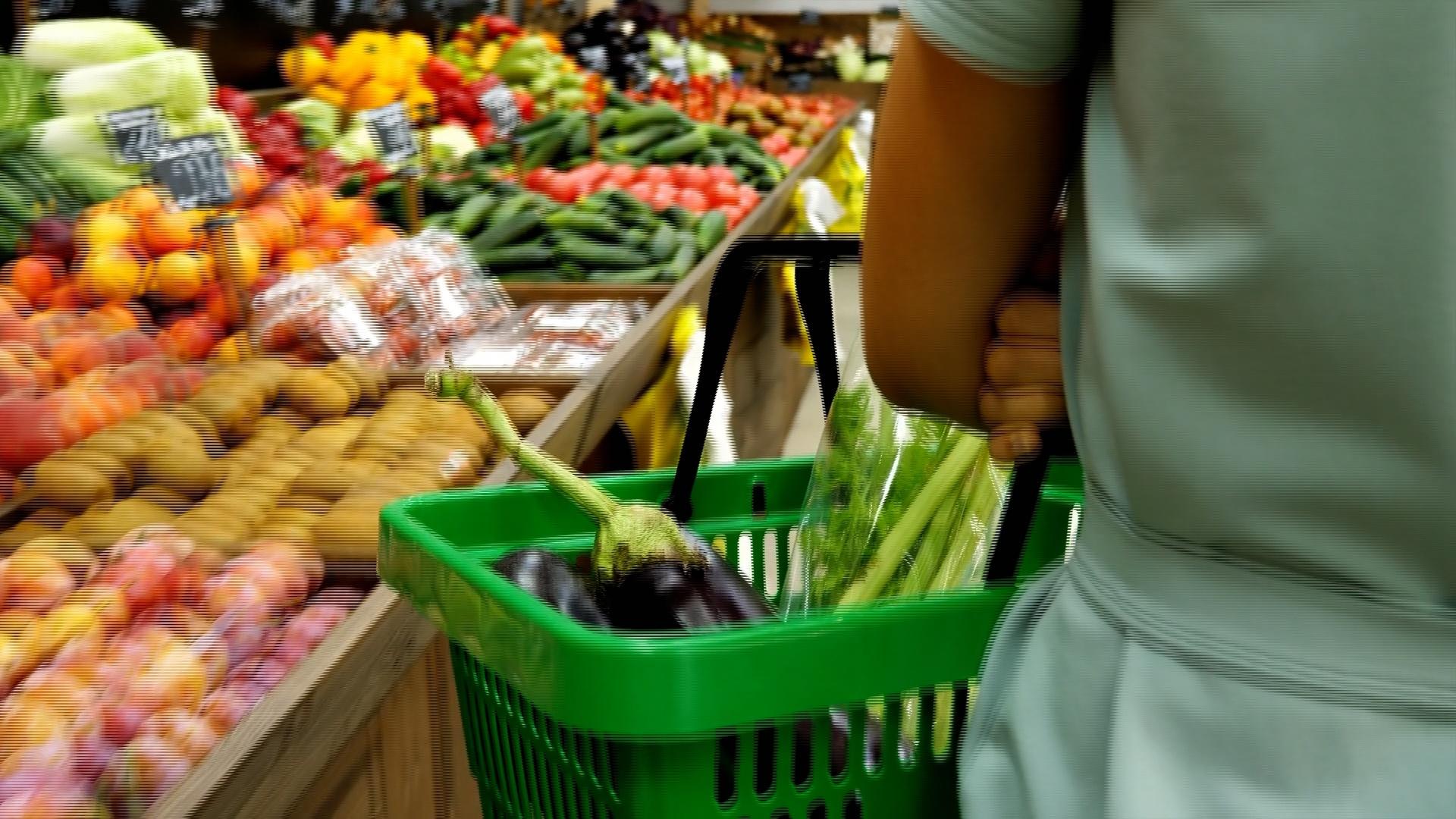 To The Contrary with Bonnie Erbe - Tariff Impact on Families; Leave ...