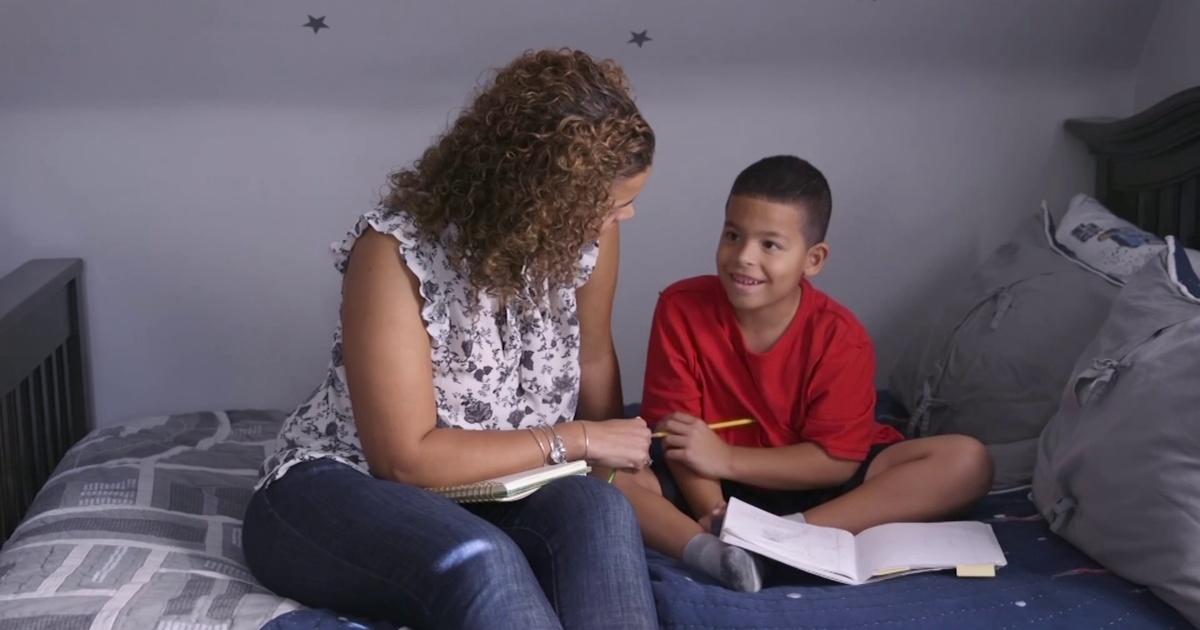 Parenting Minutes | Expressing Emotions – English | Season 2019 | PBS