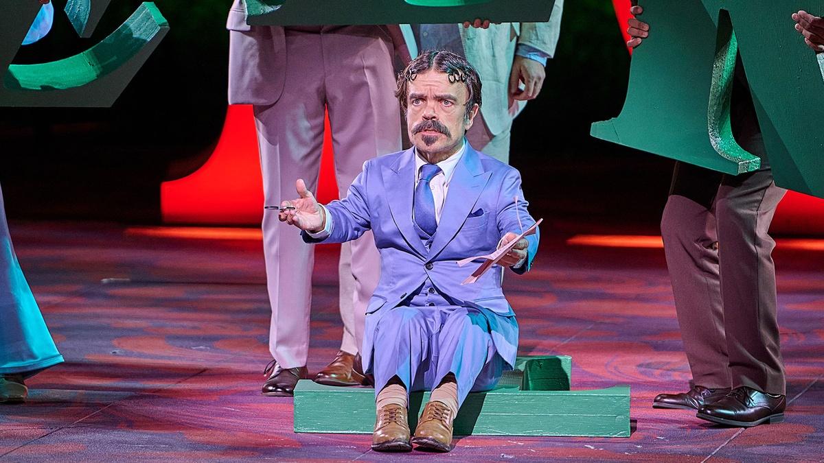 Malvolio (Peter Dinklage) Attempts to Woo Olivia (Sandra Oh) | Great ...