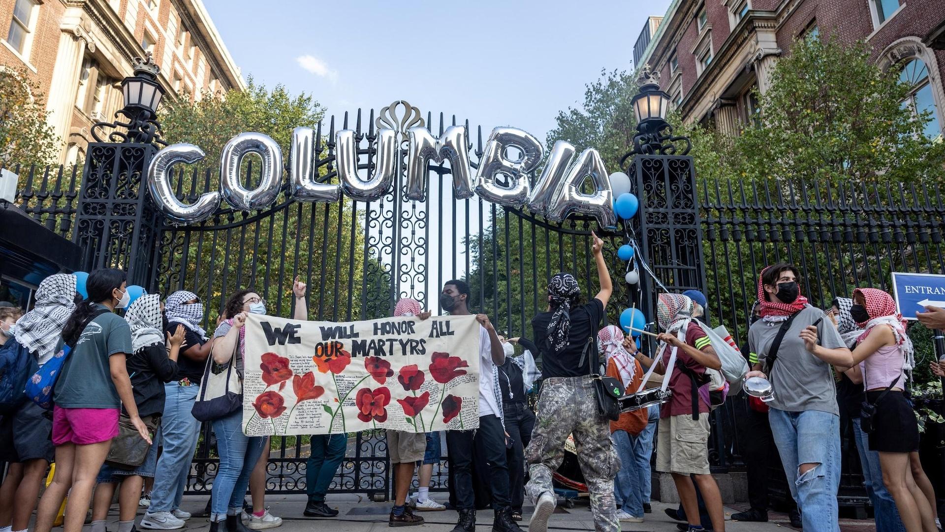 Colleges try to manage protests without stifling free speech | PBS News ...