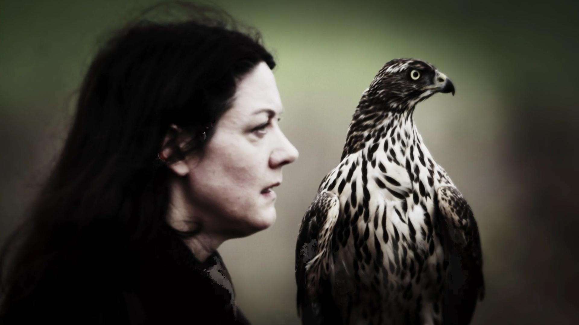 Author Helen Macdonald on "H is for Hawk" | Nature | THIRTEEN - New ...